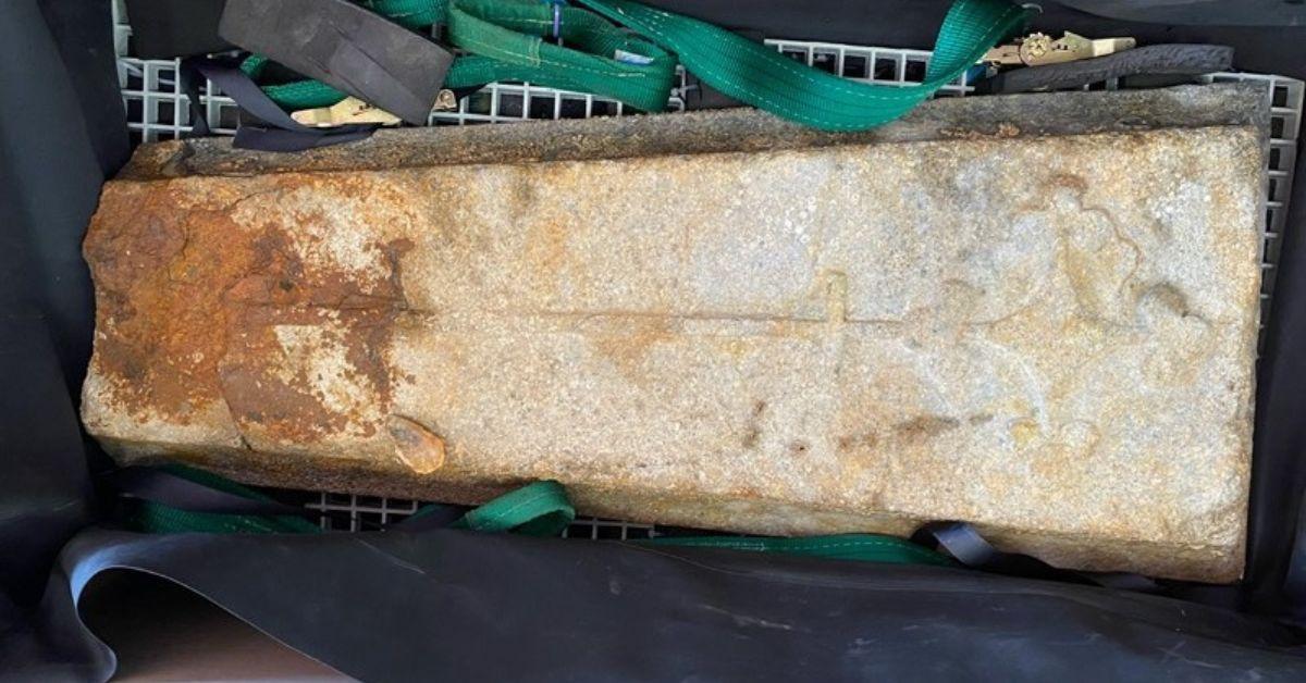 Archeologists Recover 2 Pristine Grave Slabs from Shipwreck