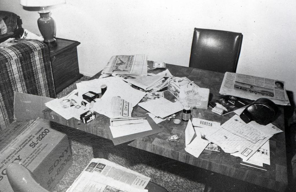 Famous 'Hogan's Heroes' actor Bob Crane was found murdered. But, who ...