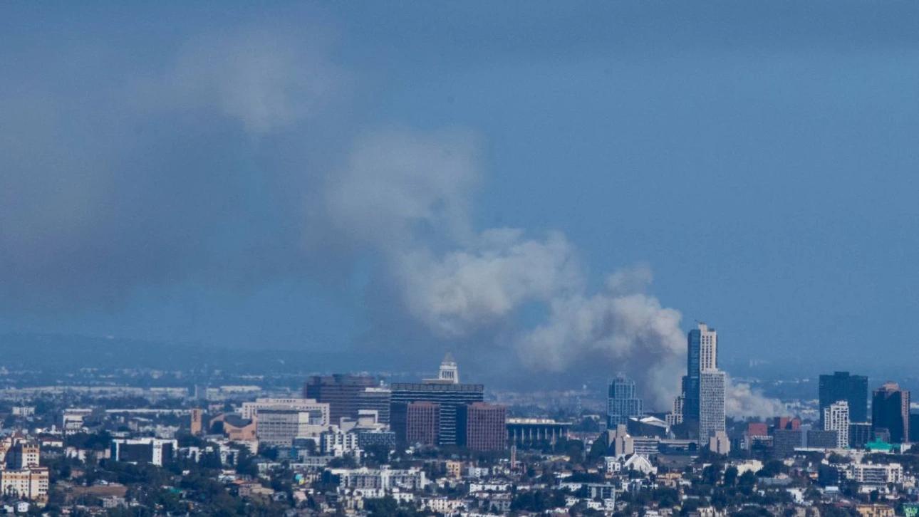 Los Angeles Warehouse Fire Could Burn for Days as Officials Investigate ...